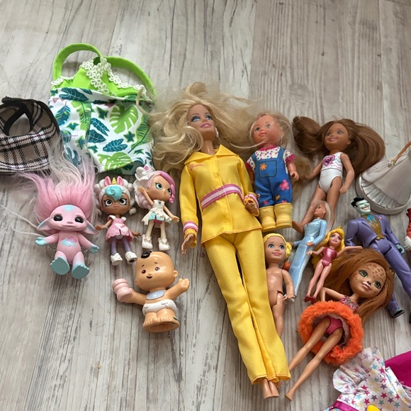 Mattel Dog Barbie Doll mix | Toys | Mattel Dog Barbie Doll Lot Mix ...